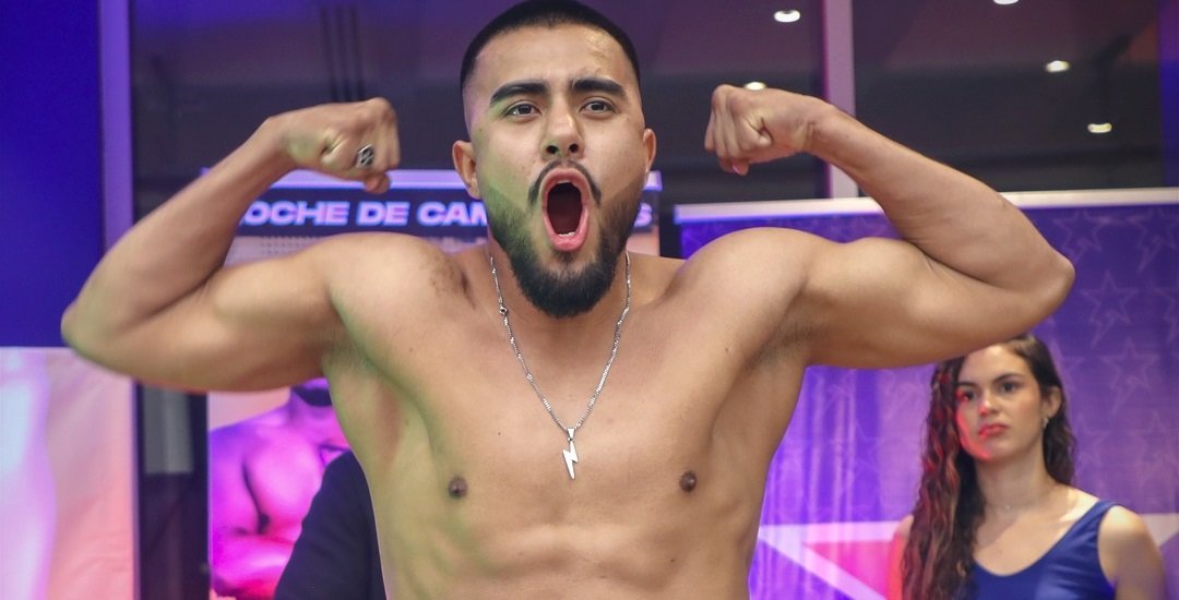 Renzo ‘Rayo’ Martínez ganó en la Noche de Campeones de MMA - PODIO.bo
