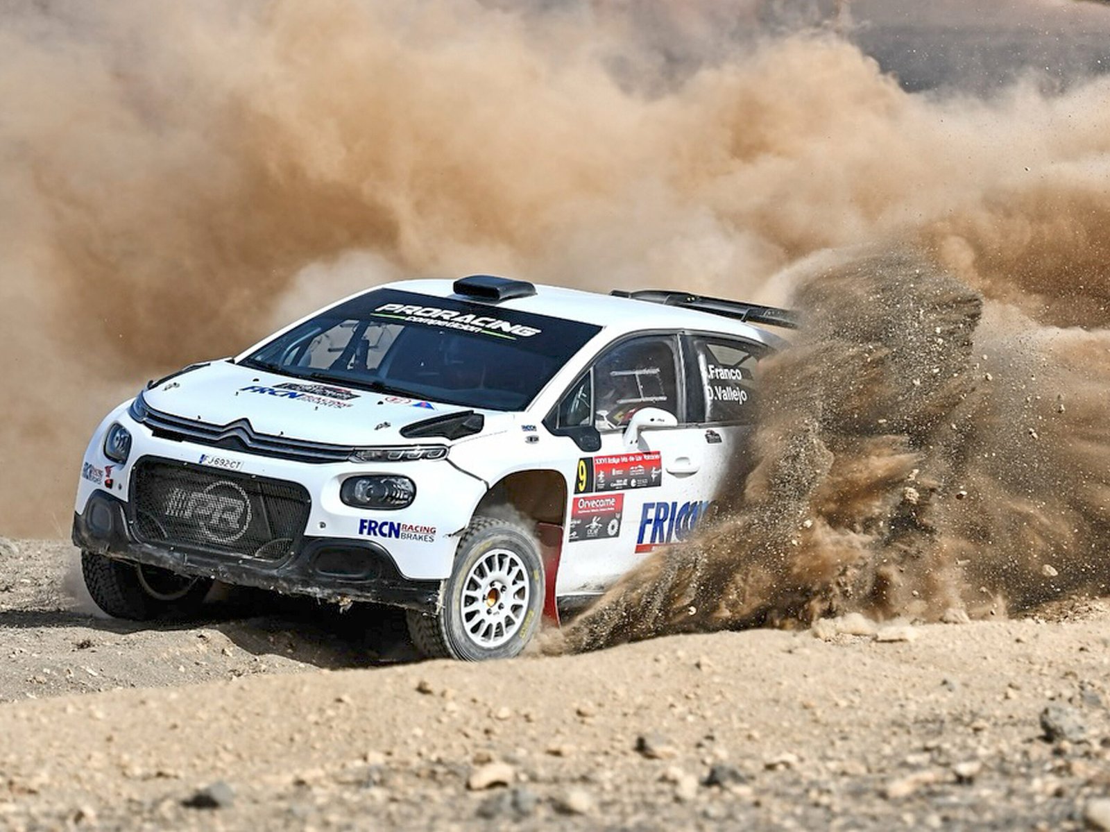 Sebastián Franco marcha segundo en el Rally Isla de los Volcanes - PODIO.bo