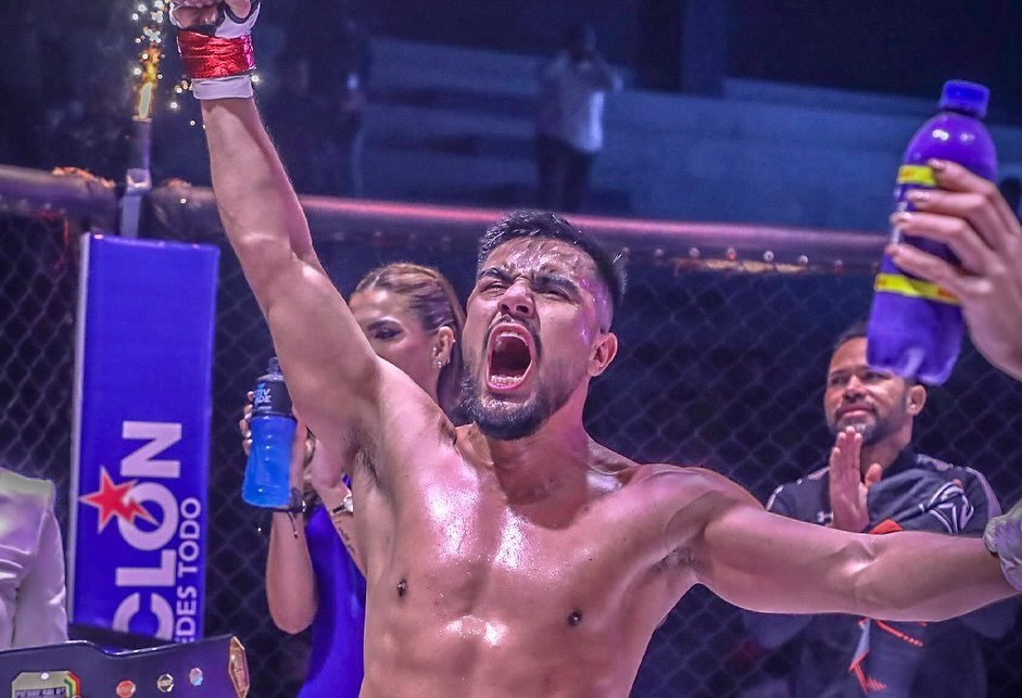 Espectacular triunfo de Renzo ‘Rayo’ Martínez para quedarse con el ...
