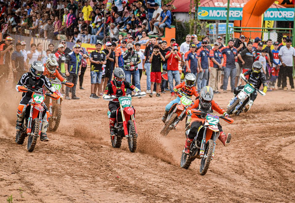 Motociclismo cruceño lanza calendario 2025 con ocho fechas - PODIO.bo
