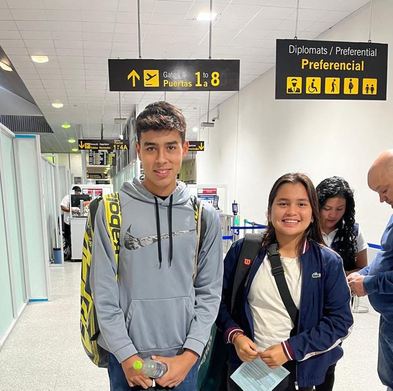 María Laura Sejas y Matías Rivero viajaron para iniciar la Gira Europea ...