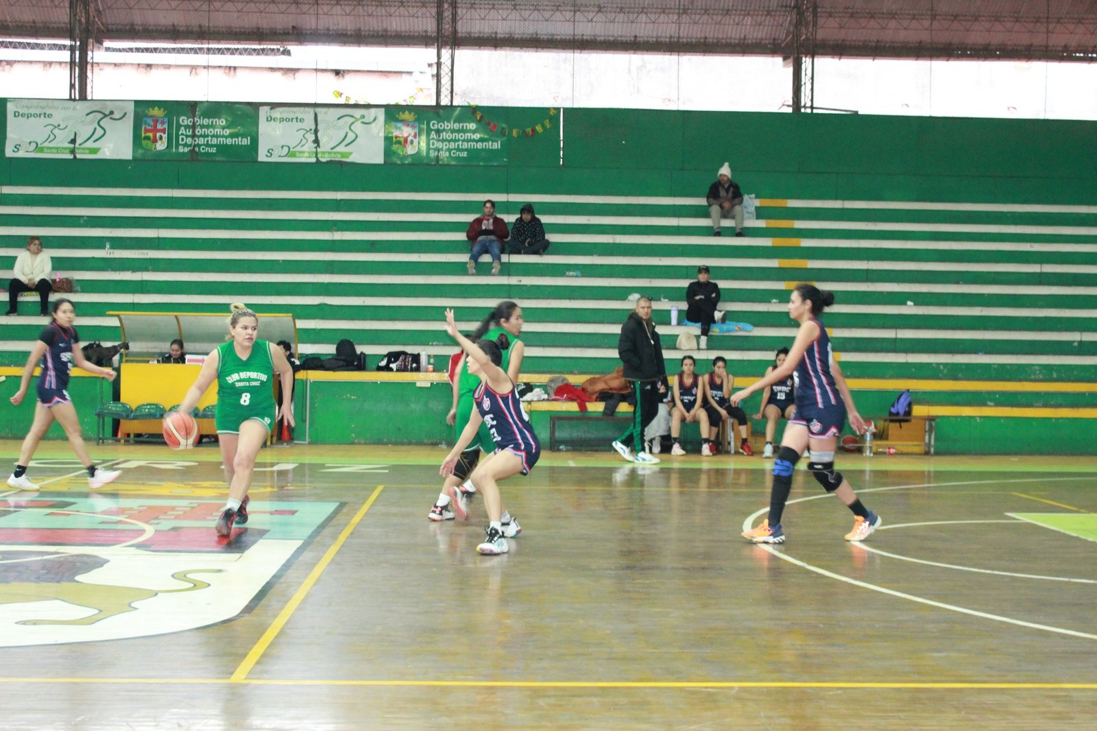 San Pablo arrasa con Deportivo Santa Cruz y Janaina Moraes brilla como ...